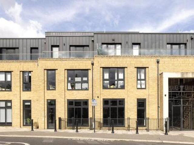Kilburn Lane, Kensal Rise, 2 Bedroom Apartment