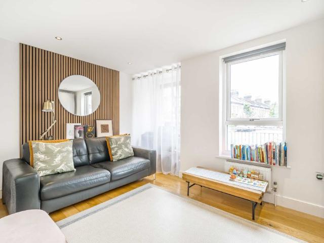 Kilburn Lane, North Kensington, W10, London