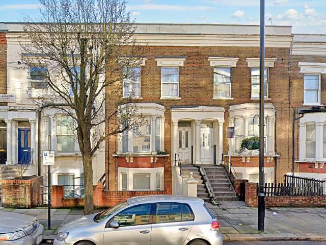 Kilburn Park Road, London NW6 2 bed ground floor maisonette to rent £2,500 pcm £577 pw
