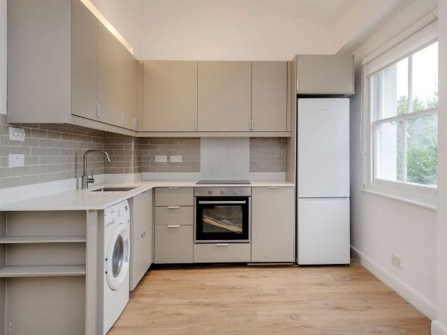 Kildare Gardens, Notting Hill W2, 2 bed property to rent, £2,750 pcm | PrimeLocation