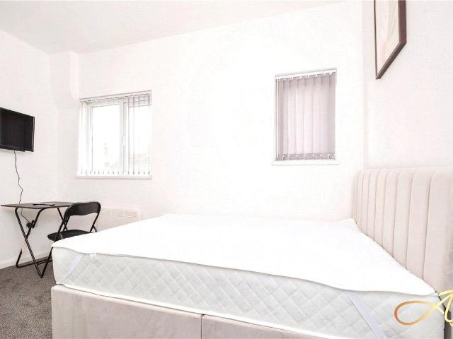 Kildare Street, Middlesbrough, North Yorkshire TS1, 3 bed shared accommodation to rent, £433 pcm | PrimeLocation