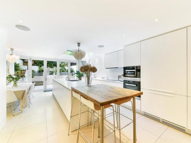 Kildare Terrace, London, W2 5 bed terraced house to rent £14,517 pcm £3,350 pw