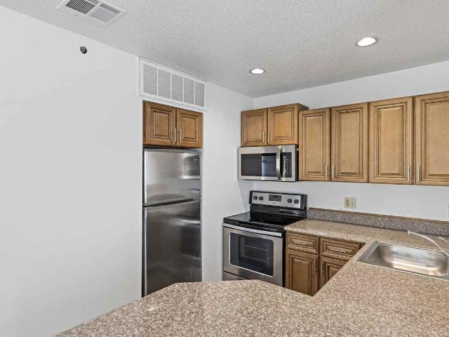 Kilgore Apartments ANR Kalamazoo LDHA, LLC Studio Apartment for Rent at 1500 E Kilgore Rd, Kalamazoo, MI 49001 Millwood