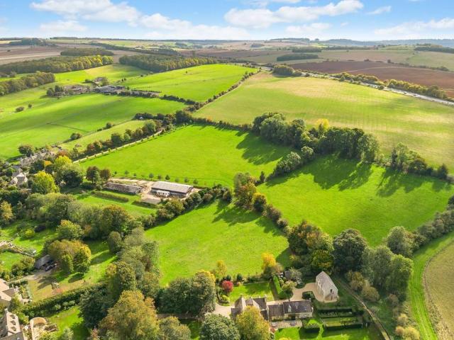 Kilham Lane, Shipton Oliffe. 4 bed detached house to rent £5,250 pcm £1,212 pw