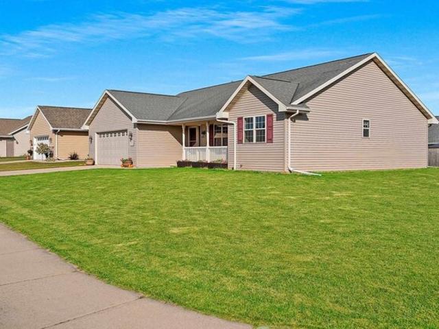 Killarny Trl, De Pere, Home For Sale