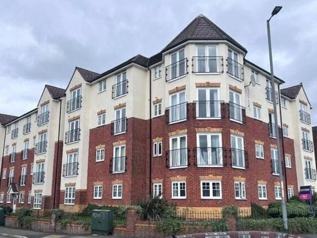 Kilmaine Avenue, Manchester, 2 Bedroom Flat