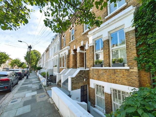 Kilmaine Road, London, SW6 2 bed apartment to rent £2,950 pcm £681 pw