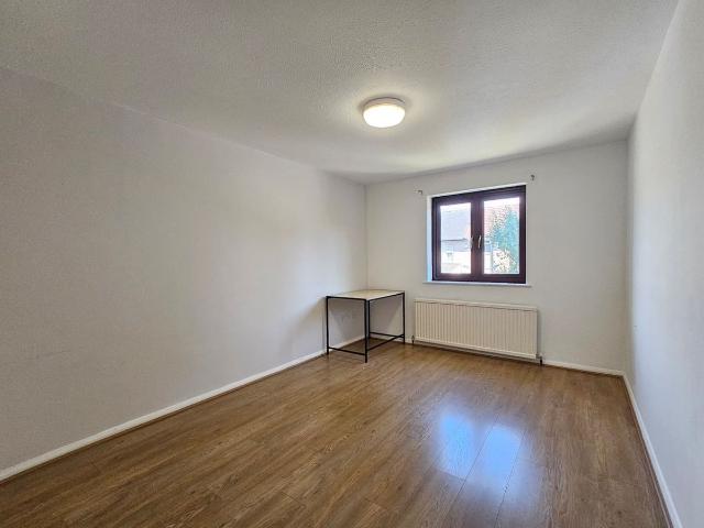 Kilmarnock Gardens, Dagenham RM8, 1 bed flat to rent, £1,300 pcm | PrimeLocation