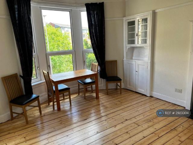 Kilmarnock Road, Glasgow, G43 2 bed flat to rent £1,150 pcm £265 pw