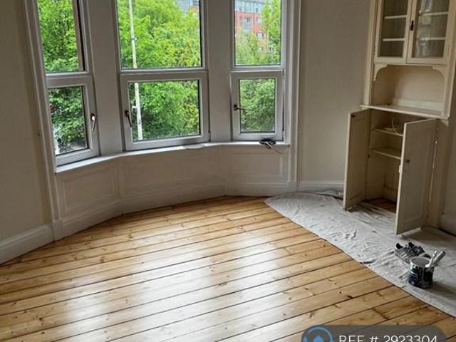 Kilmarnock Road, Glasgow, G43 2 bed flat to rent £1,150 pcm £265 pw