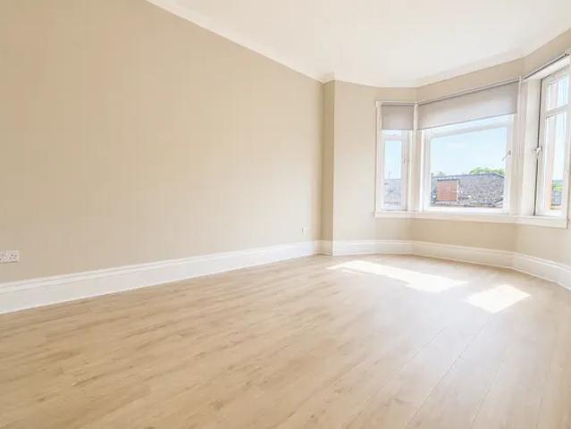 Kilmarnock Road, Shawlands, G41 3JF