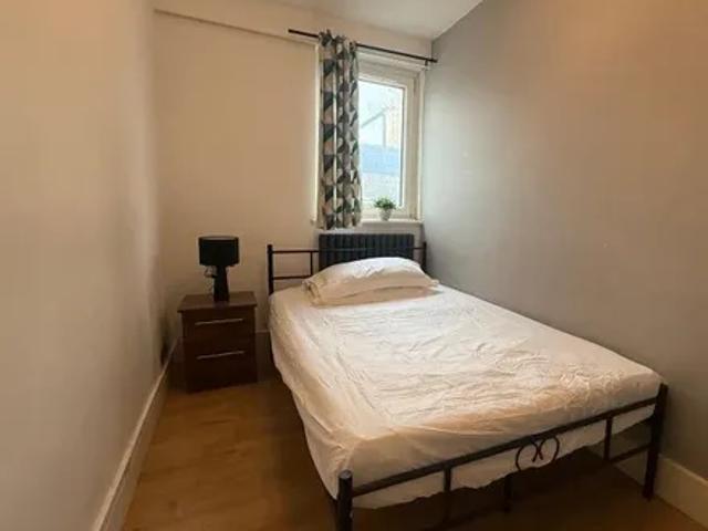 Kiln Court, 18 Newell Street, London, E14 7JP, United Kingdom | Room for rent #167620074 | Rentberry