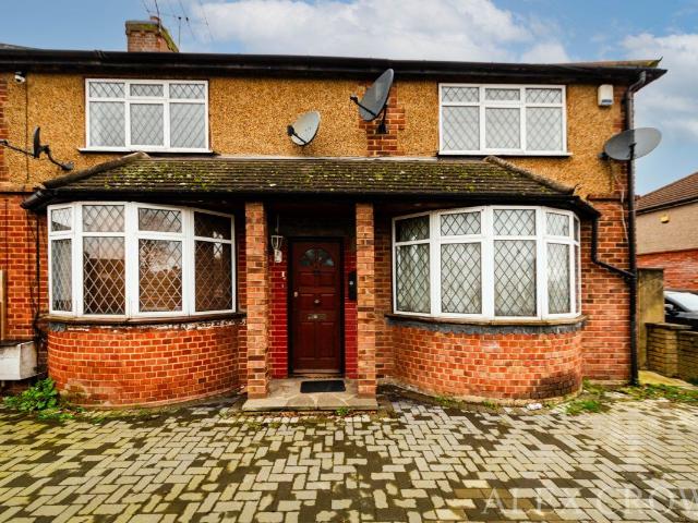 Kipling Terrace, Great Cambridge Road, Edmonton N9, 2 bed flat to rent, £1,950 pcm | PrimeLocation