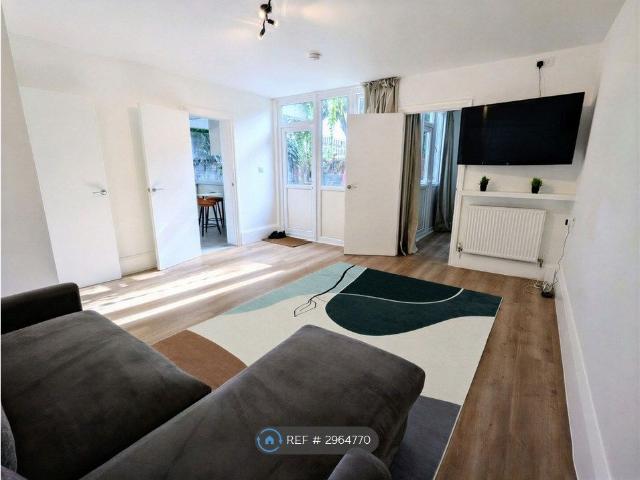 Kirwyn Way, London SE5, 1 bed flat to rent, £2,300 pcm | PrimeLocation