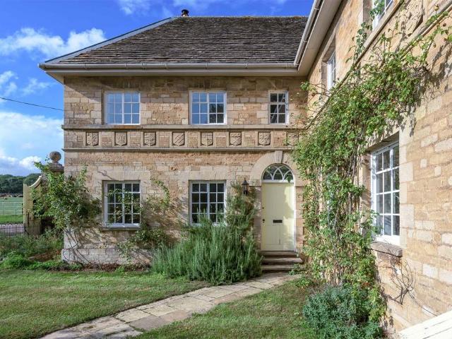 Kirby Lane, Nr Corby NN17 4 bed detached house to rent £2,250 pcm £519 pw