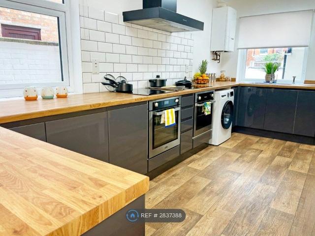 Kirby Road, Leicester LE3, Room to rent, £600 pcm | PrimeLocation