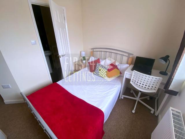 Kirfield Drive, Hinckley LE10, Room to rent, £625 pcm | PrimeLocation