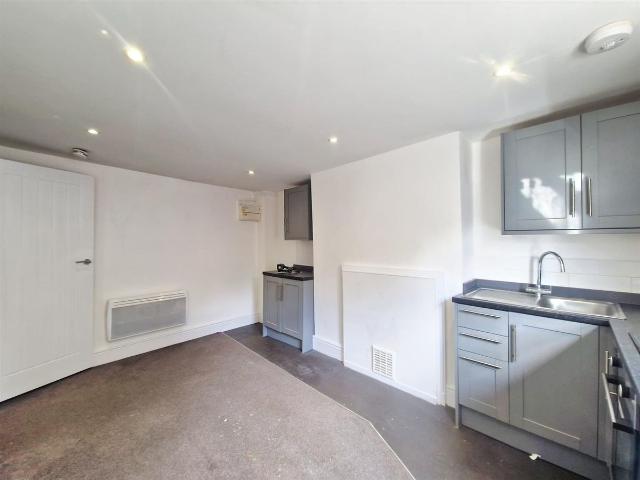 Kirk Gate, Newark NG24, 1 bed flat to rent, £535 pcm | PrimeLocation