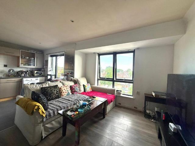 Kirk House, Hirst Crescent HA9 2 bed flat to rent £1,750 pcm £404 pw