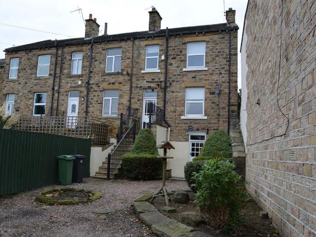 Kirkgate, Birstall, Batley WF17, 1 bed property to rent, £775 pcm | PrimeLocation