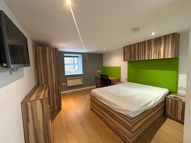 Kirkgate, Huddersfield HD1, 1 bed flat to rent, £650 pcm | PrimeLocation