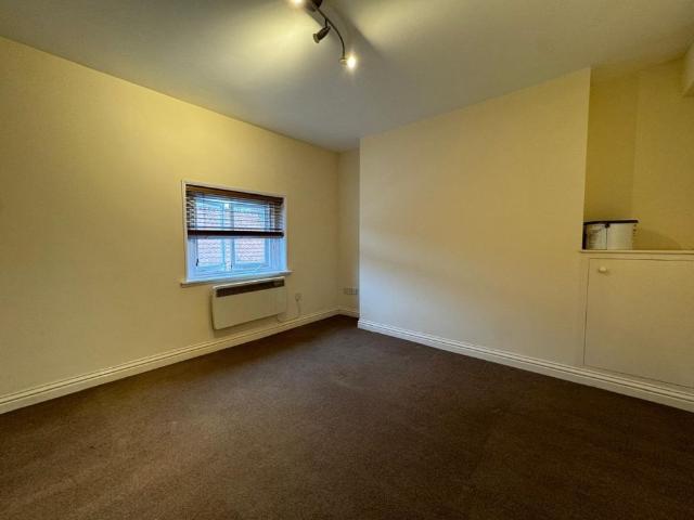Kirkgate, Newark, Notts, NG24