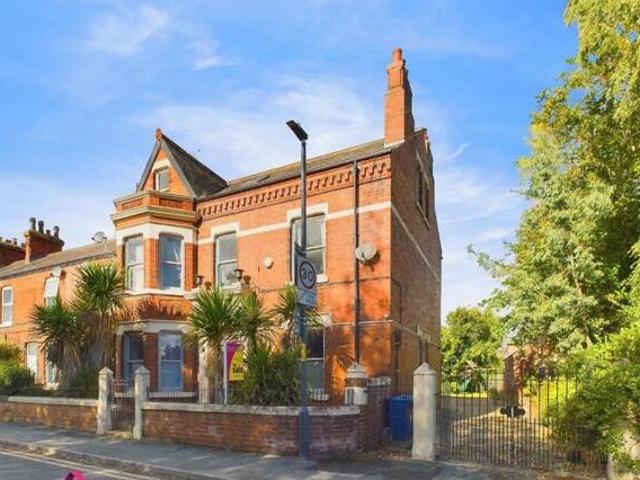 Kirkgate, Sherburn In Elmet, 6 Bedroom End