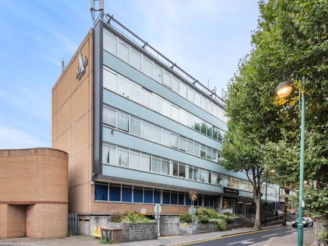 Kirkdale Road, London E11, 1 bed flat to rent, £1,500 pcm | PrimeLocation