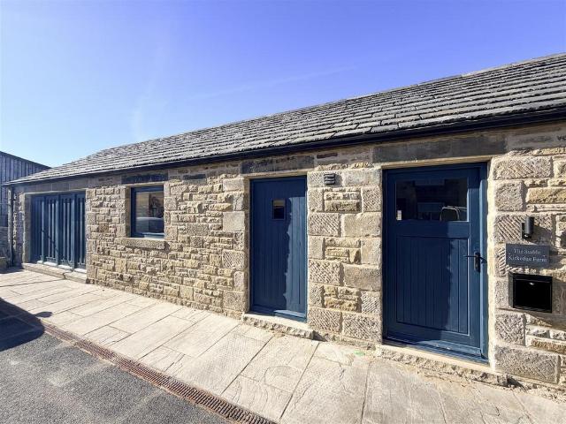 Kirkedge Stable, Kirk Edge Road, High. 2 bed detached bungalow to rent £1,195 pcm £276 pw