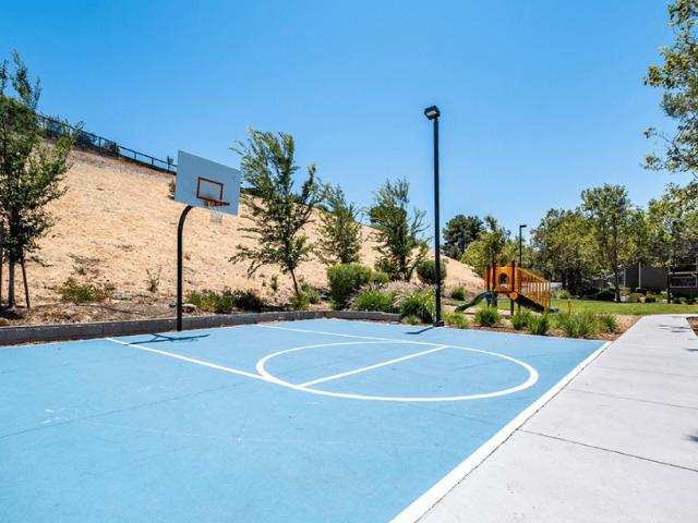 Kirker Creek 2 Bedroom Apartment for Rent at 1000 Pheasant Dr, Pittsburg, CA 94565