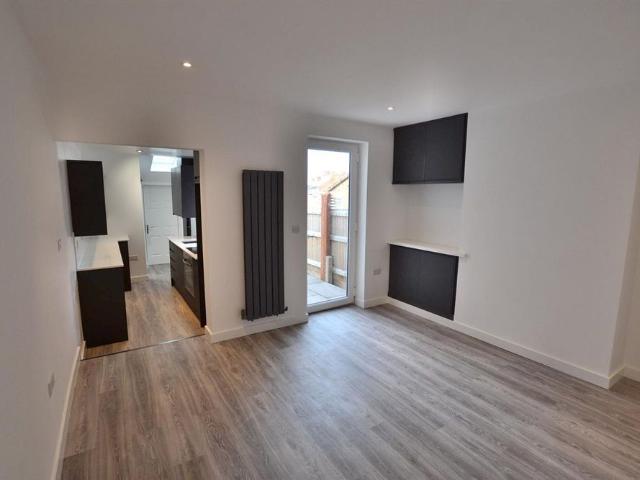 Kirkhill, Shepshed, Le12