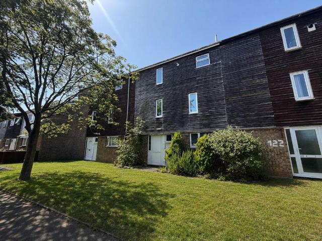 Kirkmeadow, Bretton, PE3 5 bed terraced house to rent £2,800 pcm £646 pw