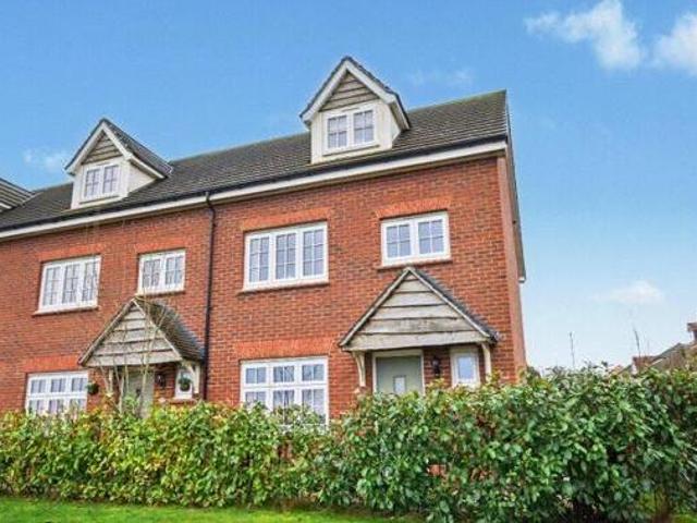 Kirkstall Close, Wakefield, 4 Bedroom End