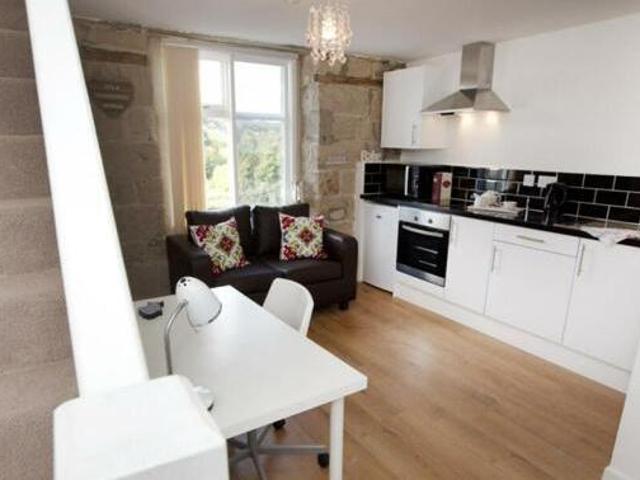 Kirkstall Design Centre, Bridge Road, Studio Flat For