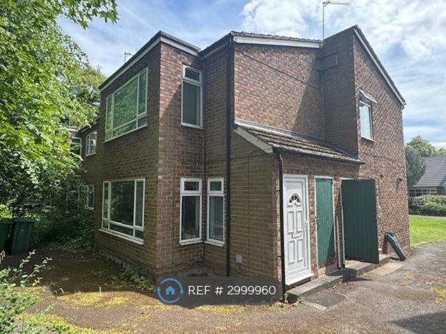 Kirkstall Lane, Leeds LS6, 2 bed shared accommodation to rent, £1,200 pcm | PrimeLocation