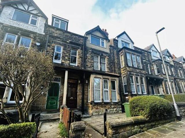 Kirkstall, Park Mount, Leeds, 1 Bedroom Flat