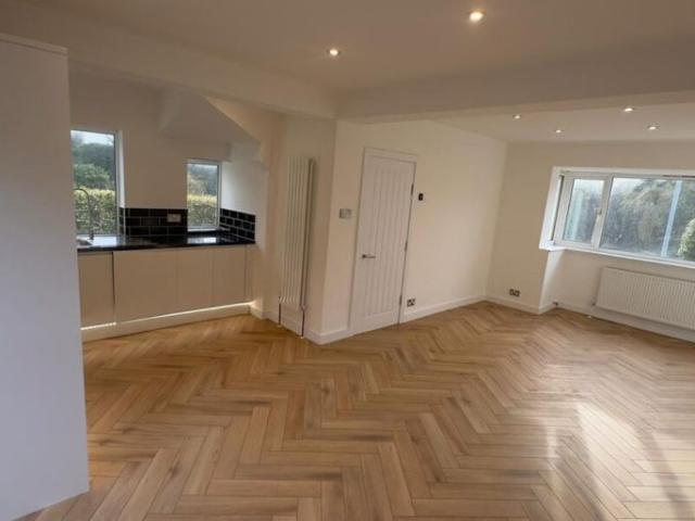 Kirkstall Road, Burley, Leeds, LS4 2QD