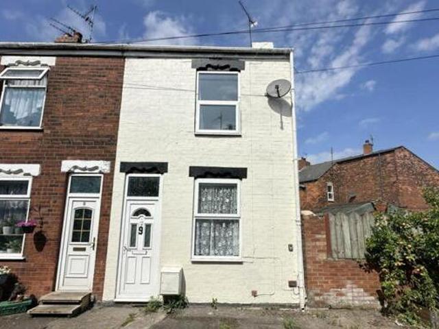 Kirkstead Avenue, Hull, 2 Bedroom End