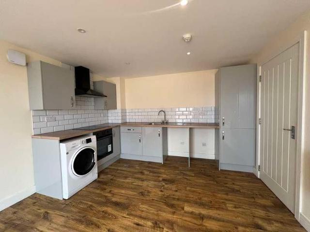Kisar Court, Salisbury Street, SO15