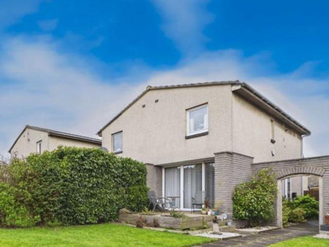 Kisimul Court, Edinburgh, 2 Bedroom Semi detached