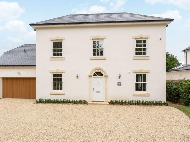 Kissing Tree Lane, Alveston, Stratford Upon Avon CV37, 7 bed flat to rent, £5,500 pcm | PrimeLocation