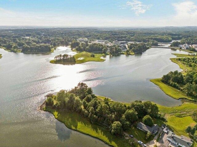 Kittery ME 03904 104609159
