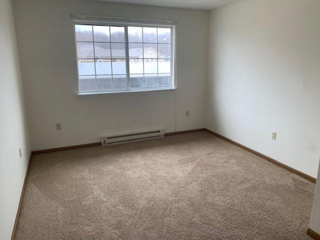 Kittery Ridge 1 Bedroom Apartment for Rent at 402 Kittery Ridge Dr, New Castle, PA 16101