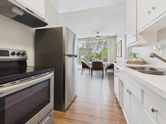 Kittridge Apartments 2 Bedroom Apartment for Rent at 11750 Kittridge St, Los Angeles, CA 91606 Mid Town North Hollywood