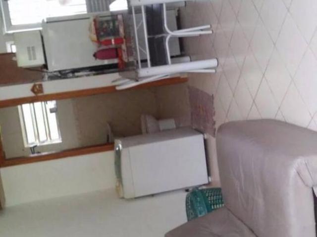 kit com mobílias 1 vaga de garagem no bairro da Guilhermina Praia Grande!