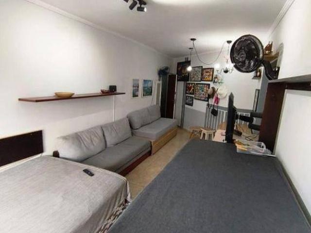 Kitão 40 m² mobiliado à venda no Canto do Forte por R$280.000