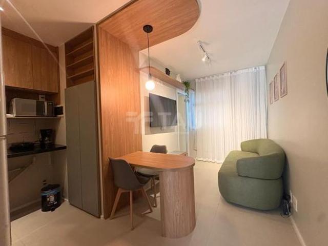 Kit reformada e mobiliada | 25 m² | Excelente opção para Airbnb | Ed. Léliton Gonçalves Sudoeste