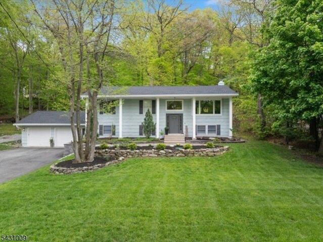 Kitchell Lake Dr, West Milford, Home For Sale