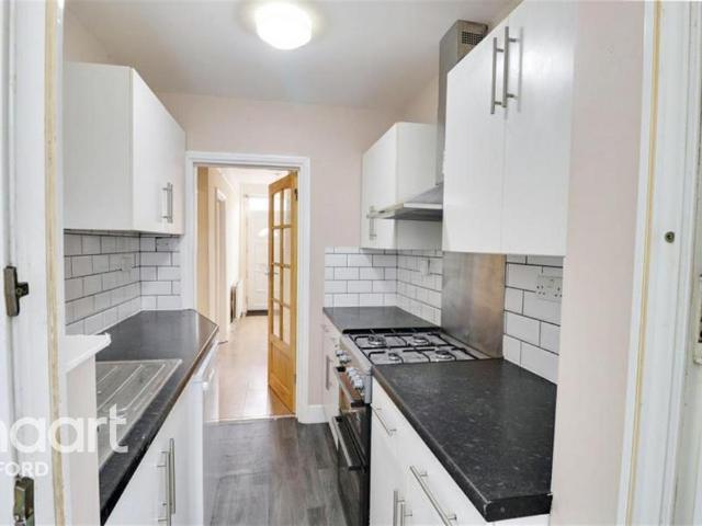 Kitchener Road, E17 3 bed terraced house to rent £2,100 pcm £485 pw