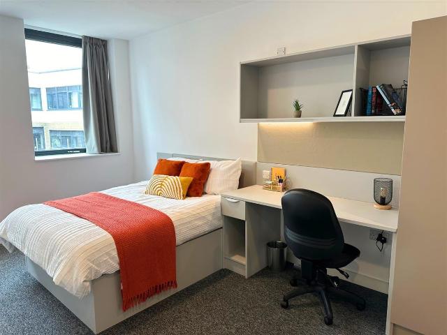 Kitchener Road, Leicester LE5, Room to rent, £953 pcm | PrimeLocation